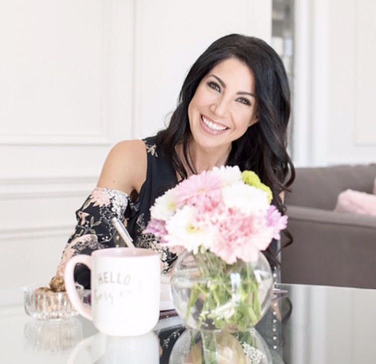 Lisa Aquilina - The Mom & Caregiver